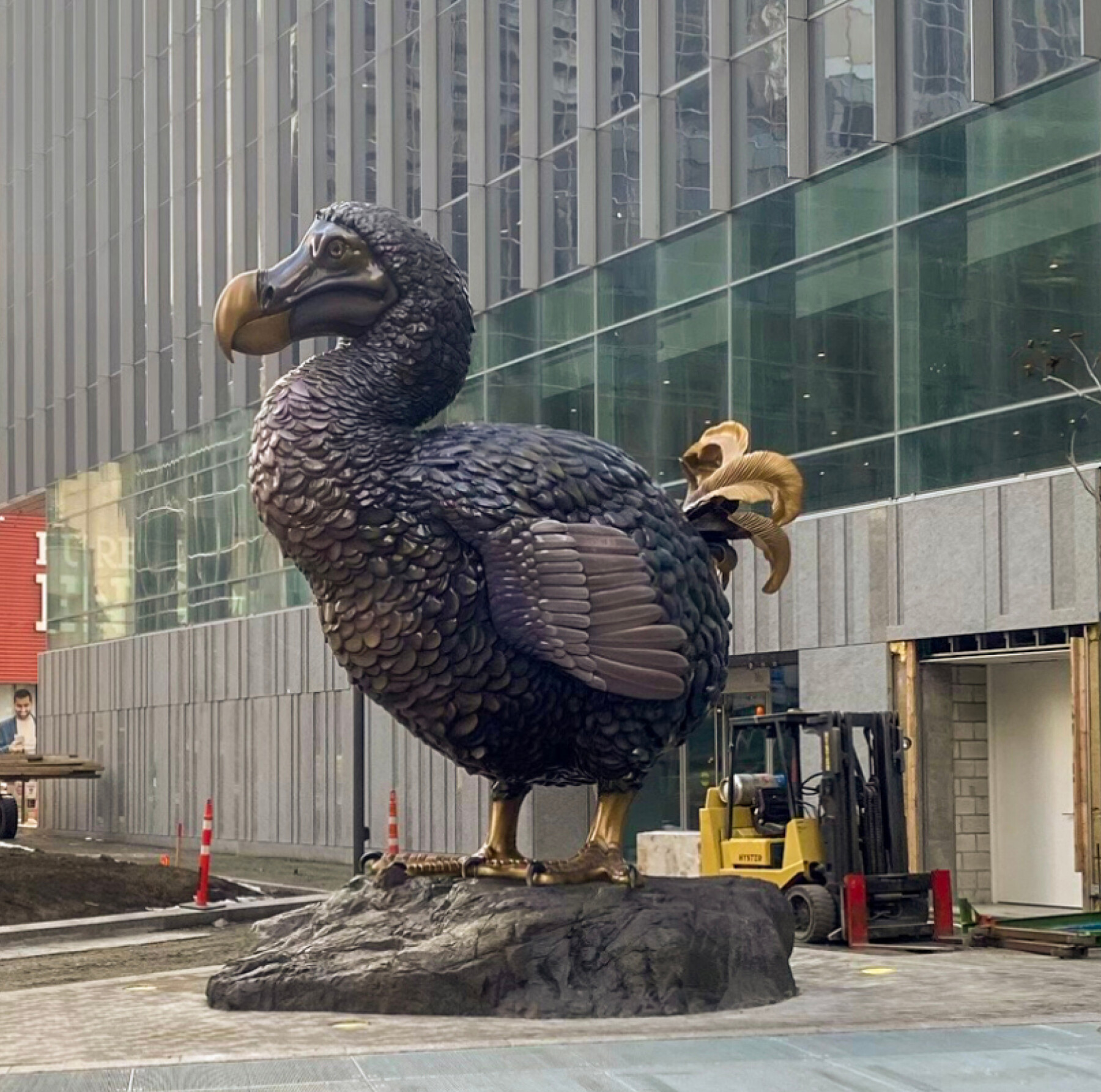 National Bank Place / Parc Michel-Bélanger – CCxA